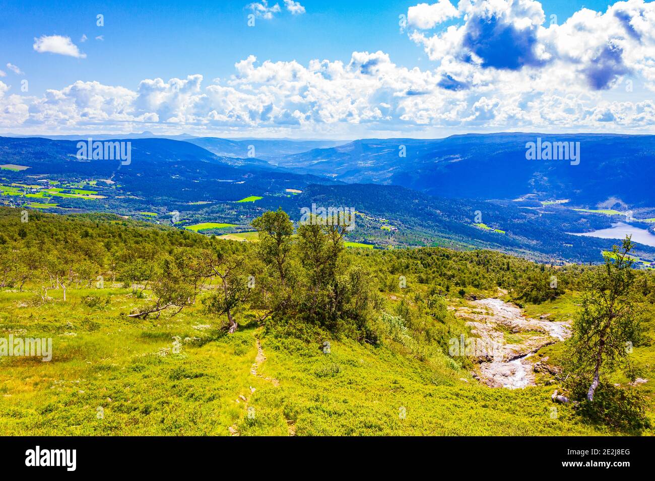 Mountain landscape panorama and lake Vangsmjøse in Vang i Valdres ...