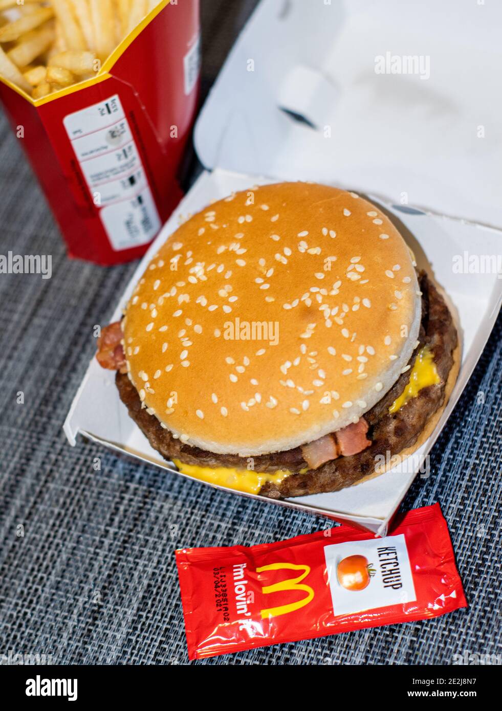 Mcdonalds ketchup hi-res stock photography and images - Alamy