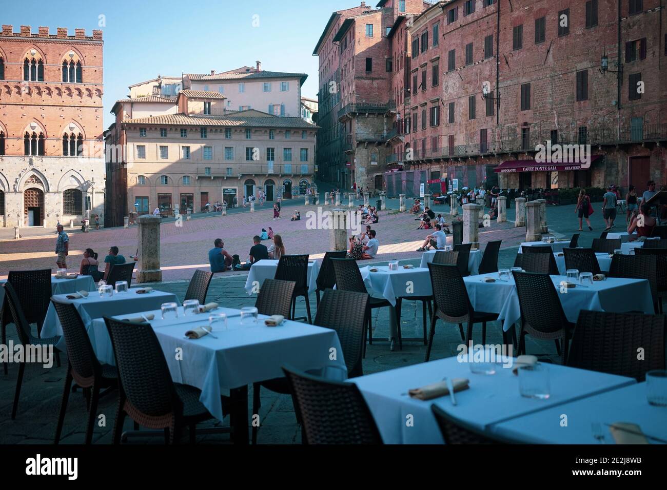 Restaurant night siena tuscany italy hi-res stock photography and ...