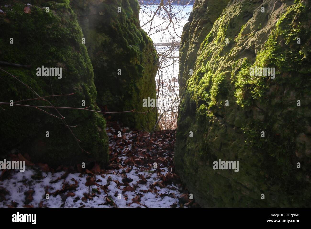 Solid rock formation hi-res stock photography and images - Alamy
