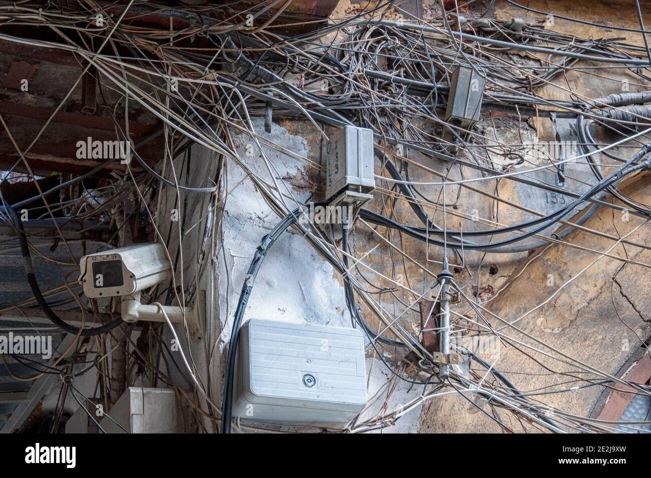 Asia cable mess hi-res stock photography and images - Alamy