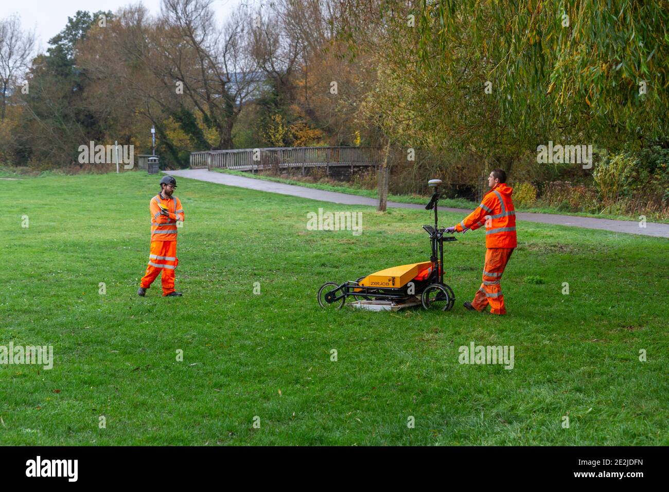 Ground penetrating radar hi-res stock photography and images - Alamy