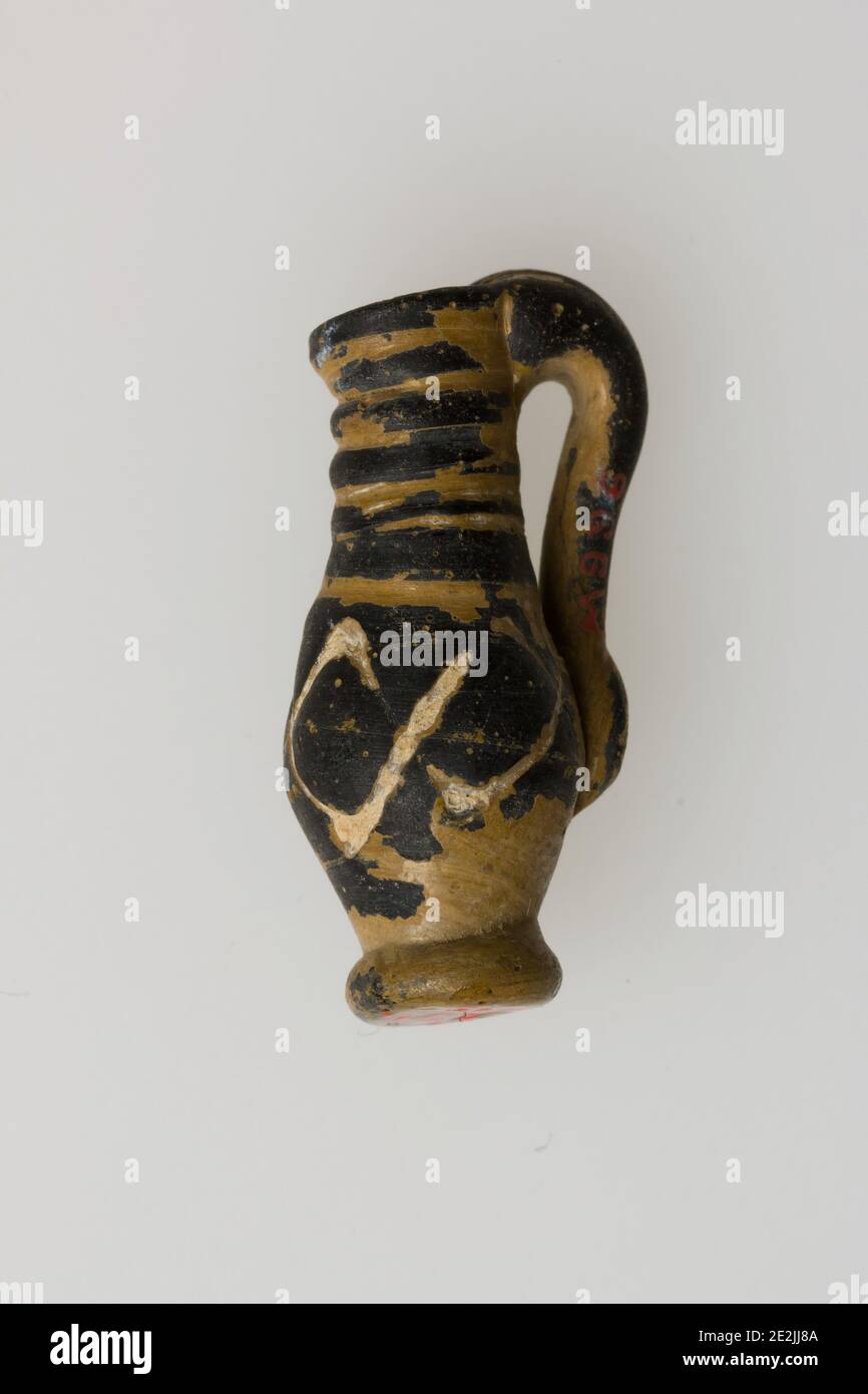 Pendant, vase, Egyptian possibly, 4th-5th century Stock Photo - Alamy
