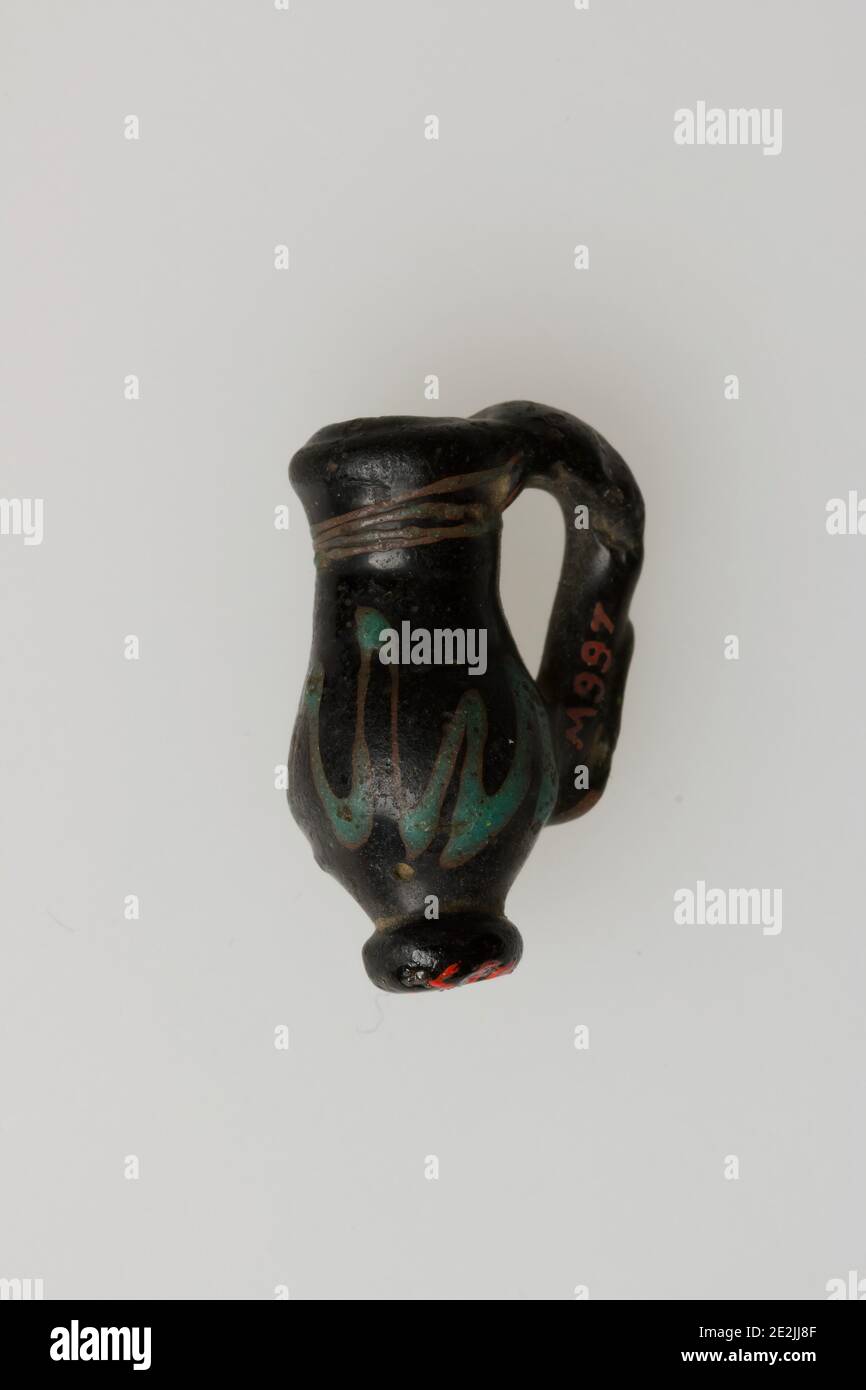 Pendant, vase, Egyptian possibly, 4th-5th century Stock Photo - Alamy