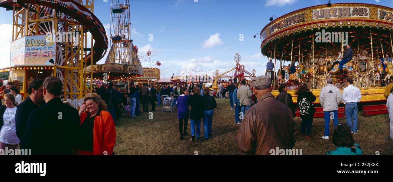 Epsom derby crowd hi-res stock photography and images - Alamy