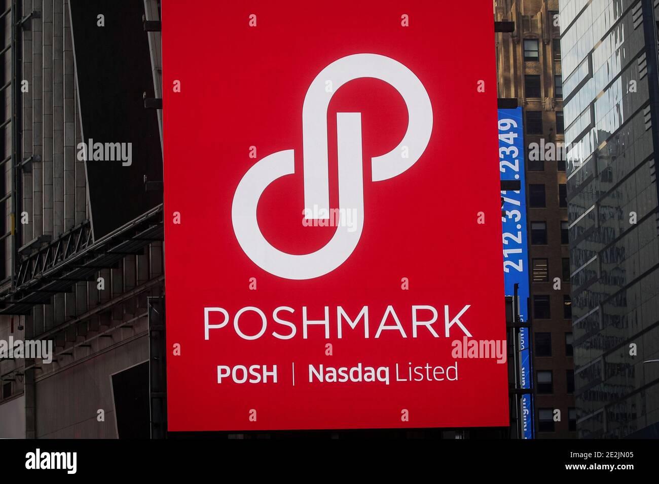 Market square logo hi-res stock photography and images - Alamy