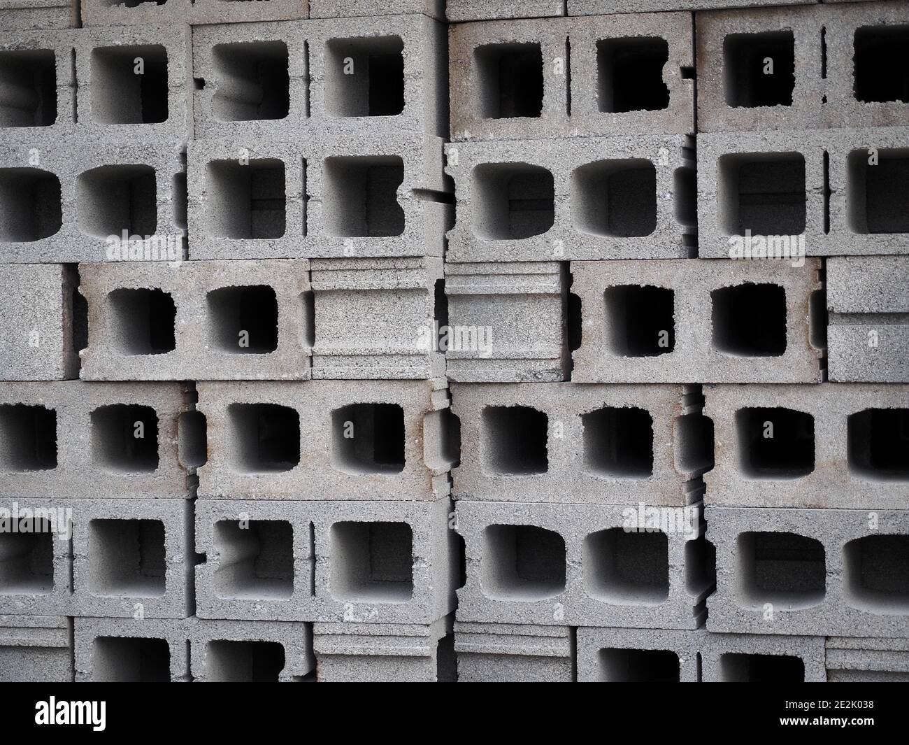 Cinder blocks hi-res stock photography and images - Alamy