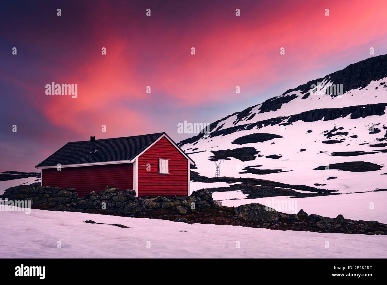 Red house in the landscape hi-res stock photography and images - Alamy