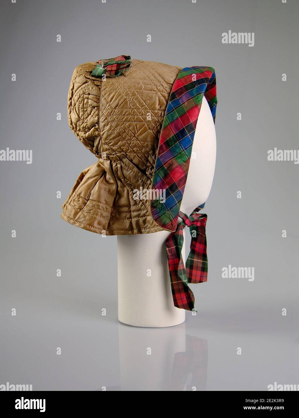 Bonnet and boots hi-res stock photography and images - Alamy