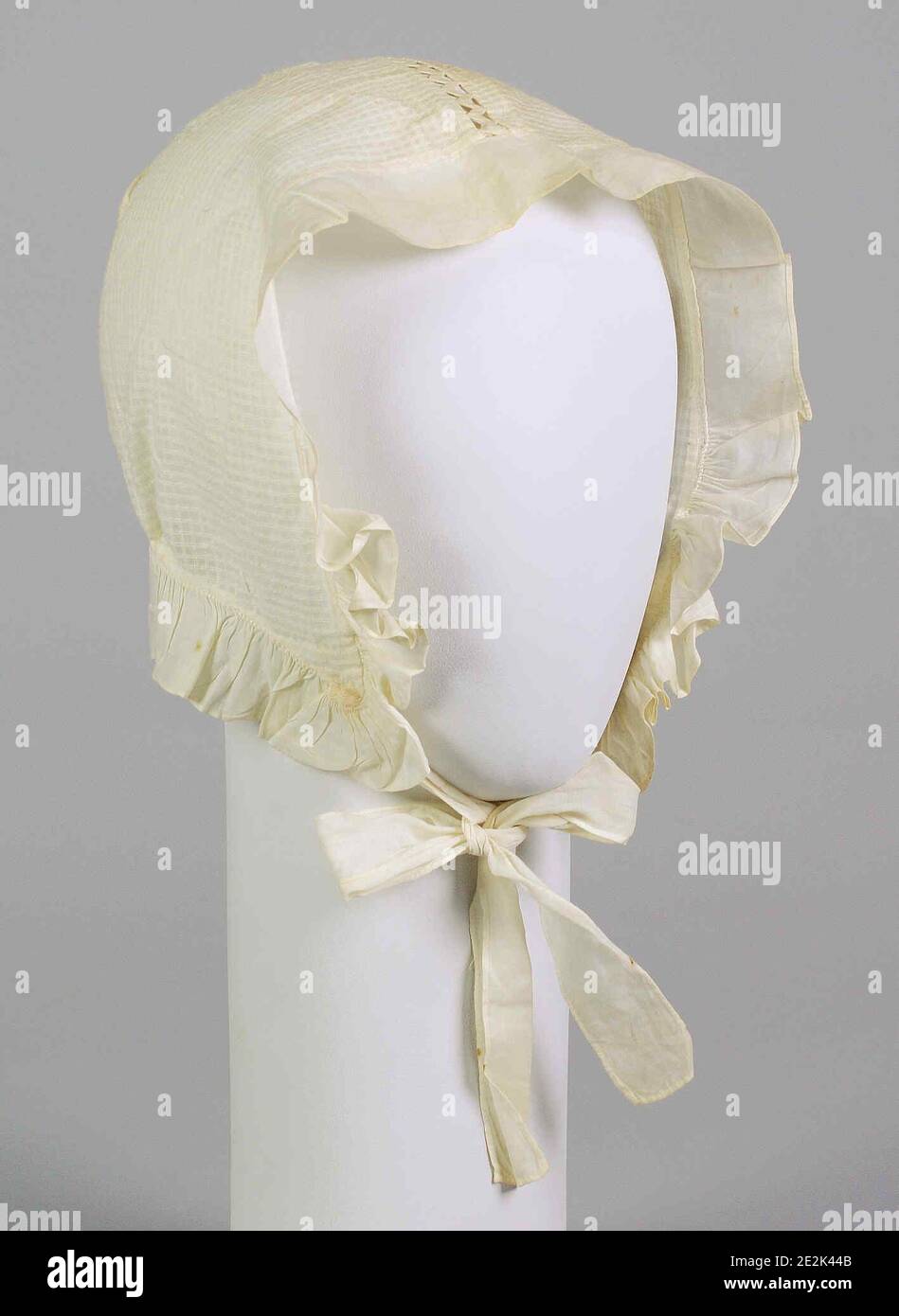 Frilled cap hi-res stock photography and images - Alamy