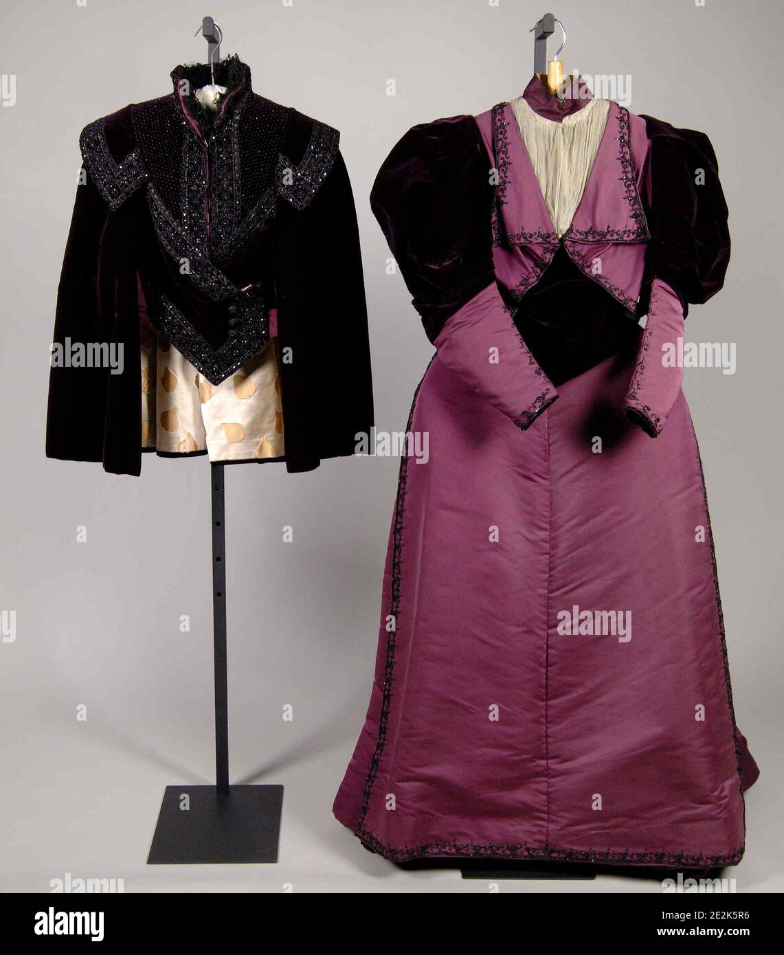 Rose ensemble hi-res stock photography and images - Alamy