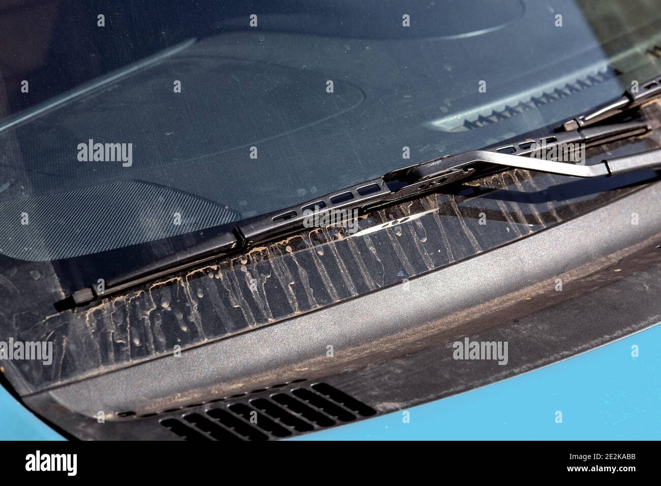 Dirty windshield hi-res stock photography and images - Alamy