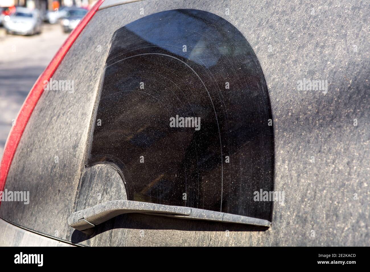dirty car windshield wiper back window side view Stock Photo - Alamy