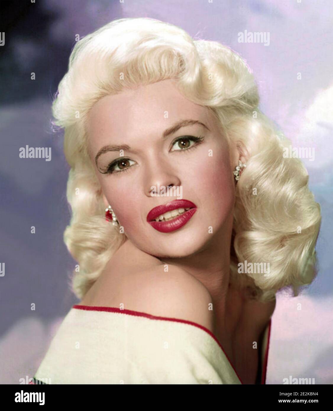 Jayne mansfield 1967 hi-res stock photography and images - Alamy