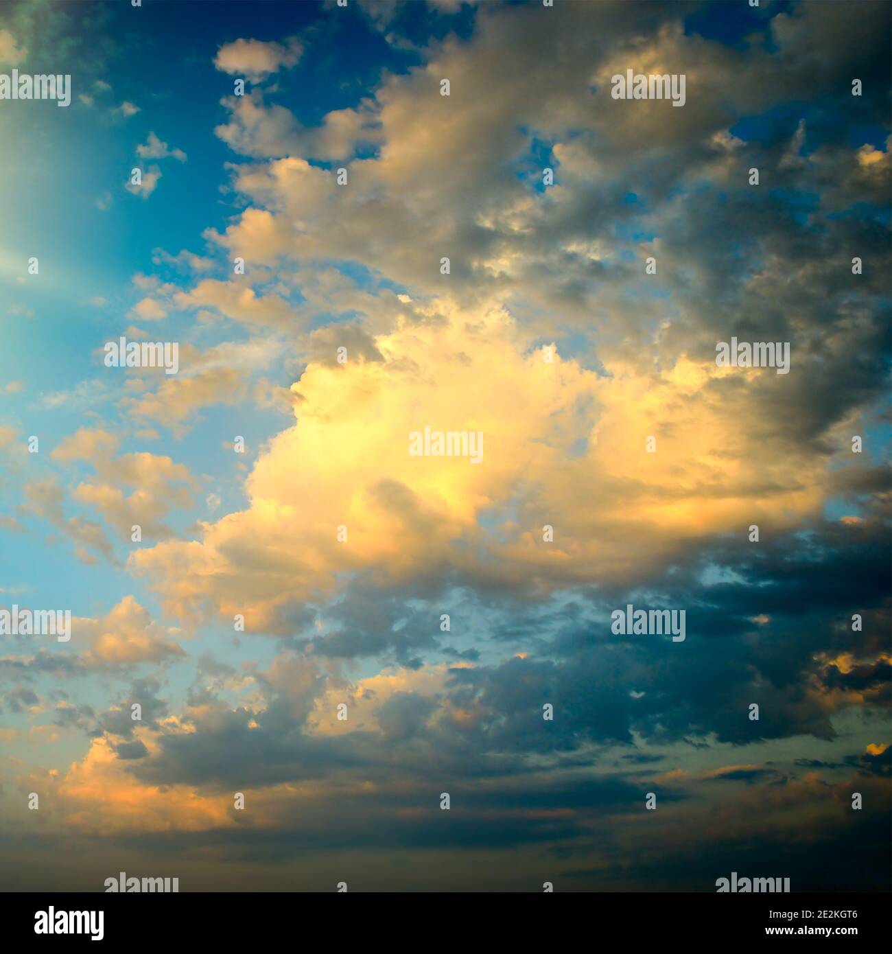 Epic sky hi-res stock photography and images - Alamy