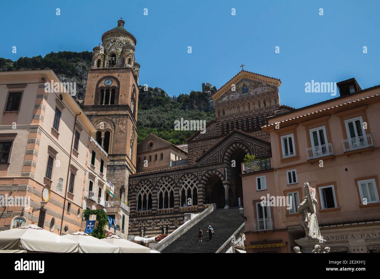 A church and buildings in the main square of Amalfi Stock Photo - Alamy