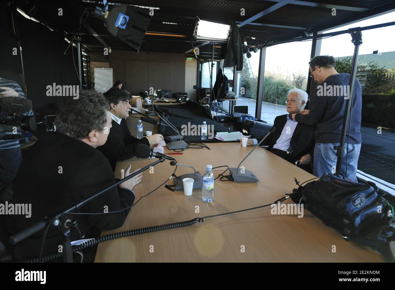 Pierre Favier, Lionel Jospin et Patrick Rotman lors de l'enregistrement ...