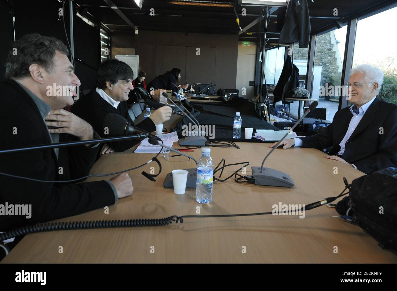 Pierre Favier, Lionel Jospin et Patrick Rotman lors de l'enregistrement ...