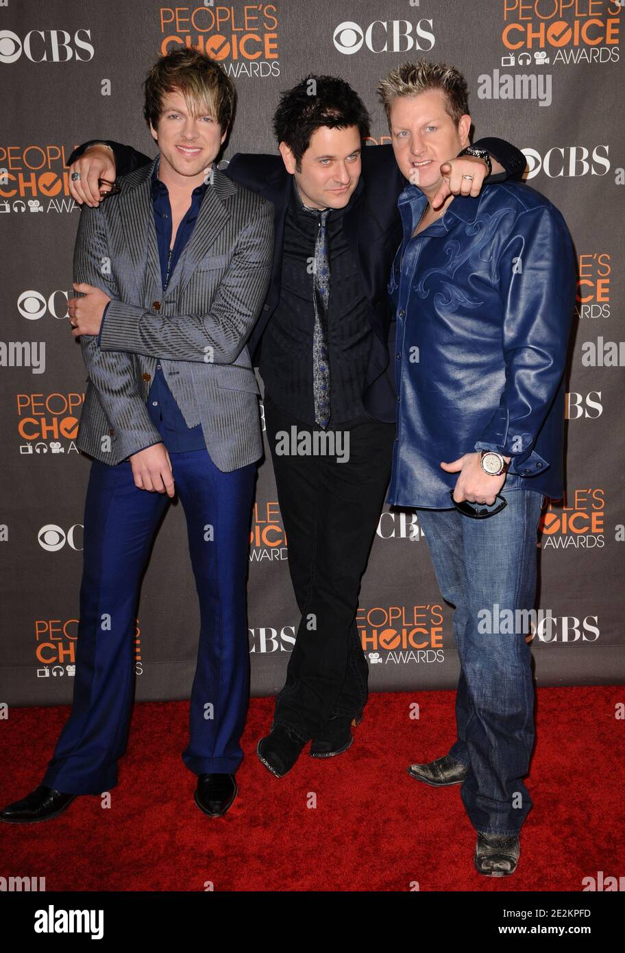 Rascal flatts arriving for hi-res stock photography and images - Alamy