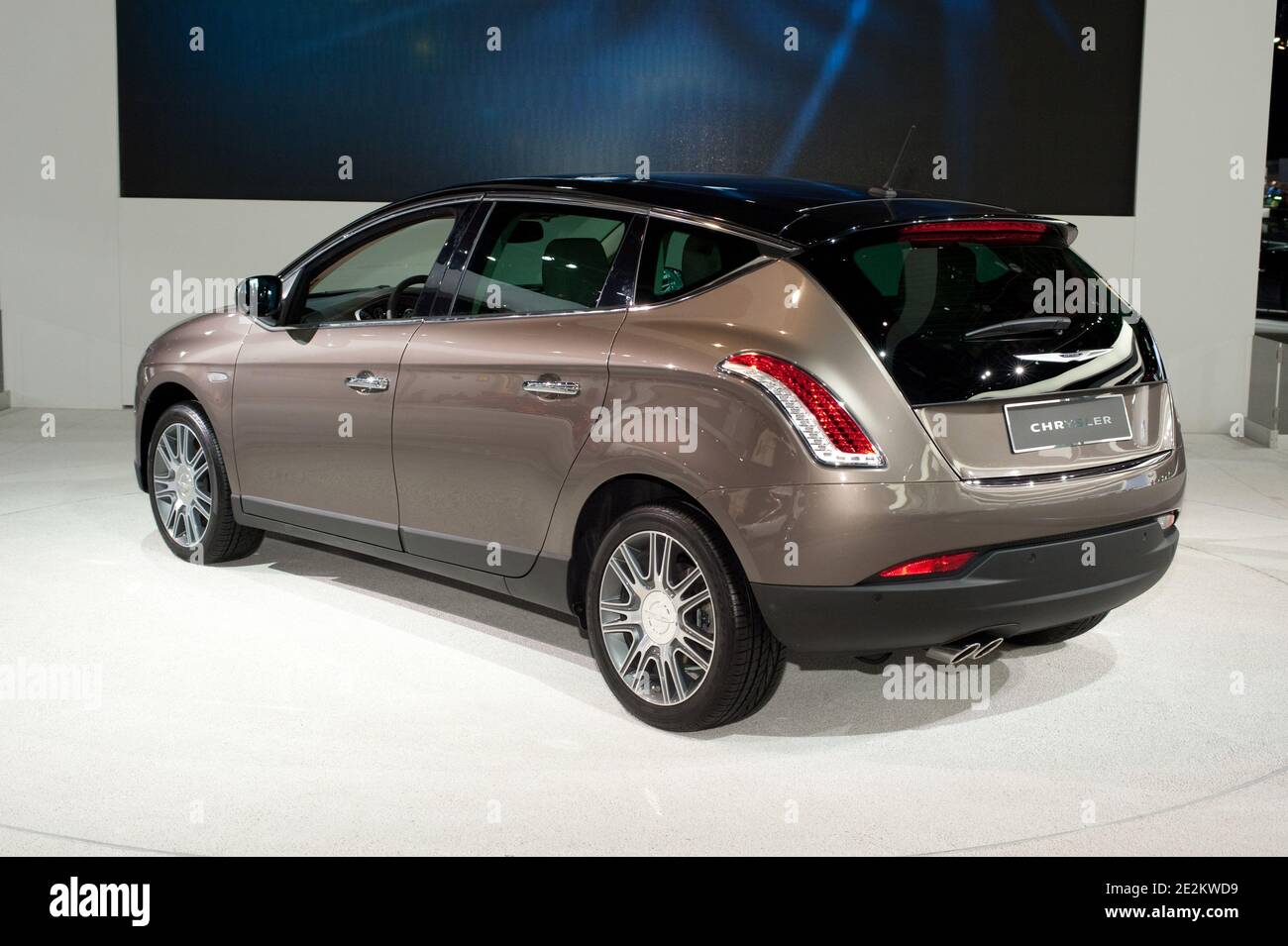 The Chrysler Delta on display at the 2010 International Auto Show in ...