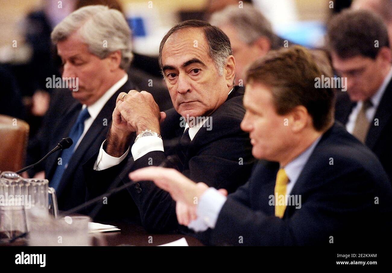 "(L-R) Jamie Dimon, Chairman of the Board and CEO, JPMorgan Chase ...