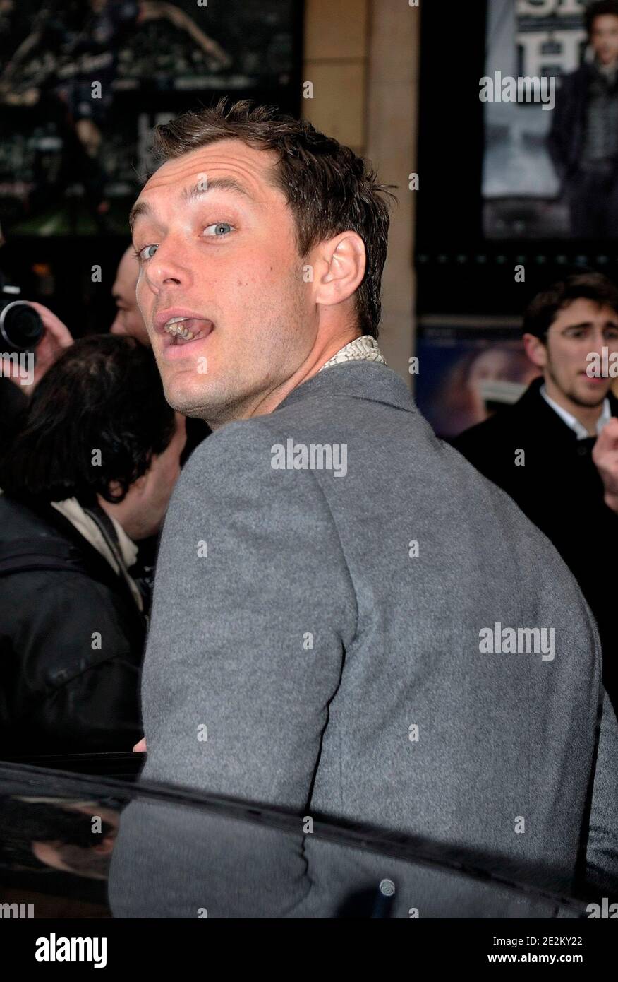 Actor Jude Law attending the Sherlock Holmes photocall before the ...