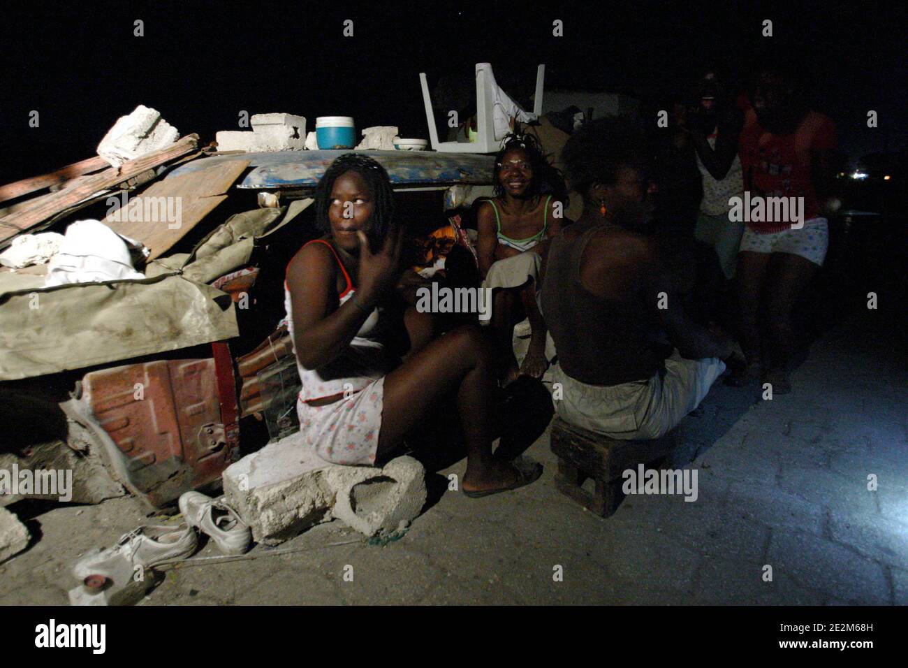 EXCLUSIVE - Soldiers in the UN Brazilian Battalion goes on a night ...