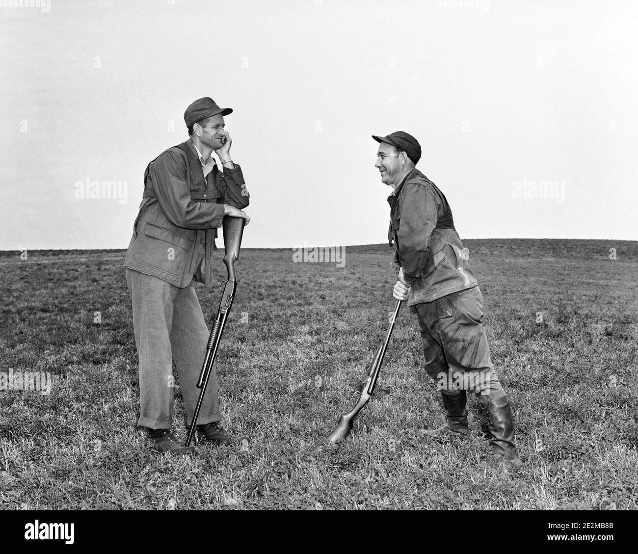 Hunter man old gun in hi-res stock photography and images - Alamy