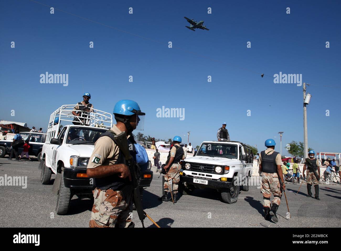 Jordan and Pakistani UN peacekeepers provide security during the ...