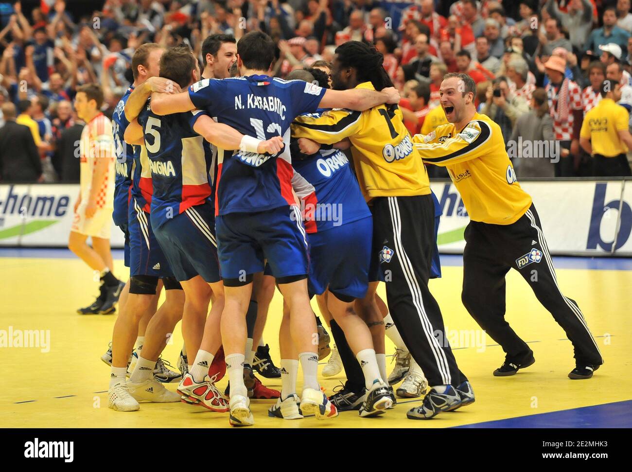 France's handball team celebrates after winning after winning the EHF ...