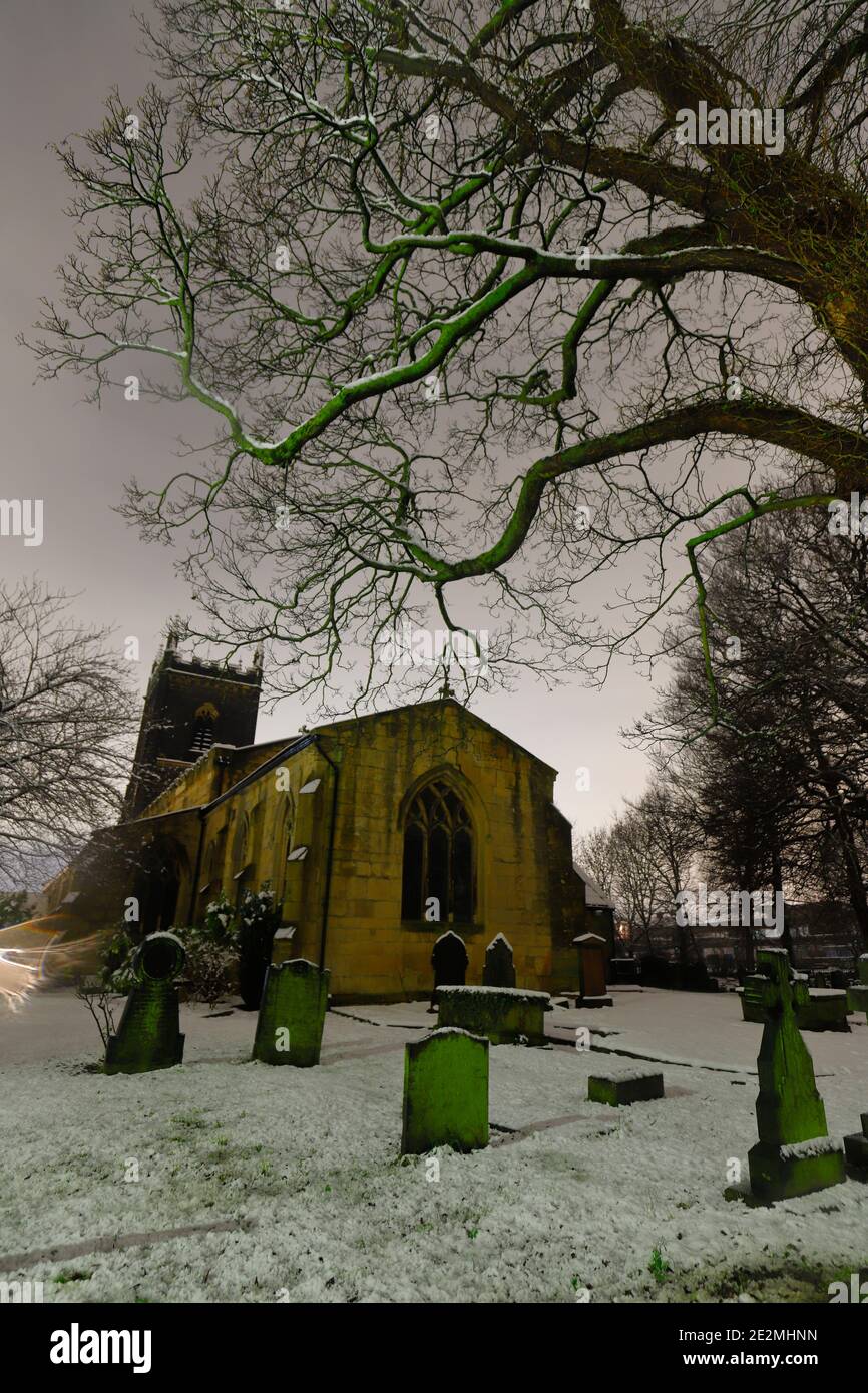 St Mary's Church in Swillington under a blanket of snow Stock Photo - Alamy
