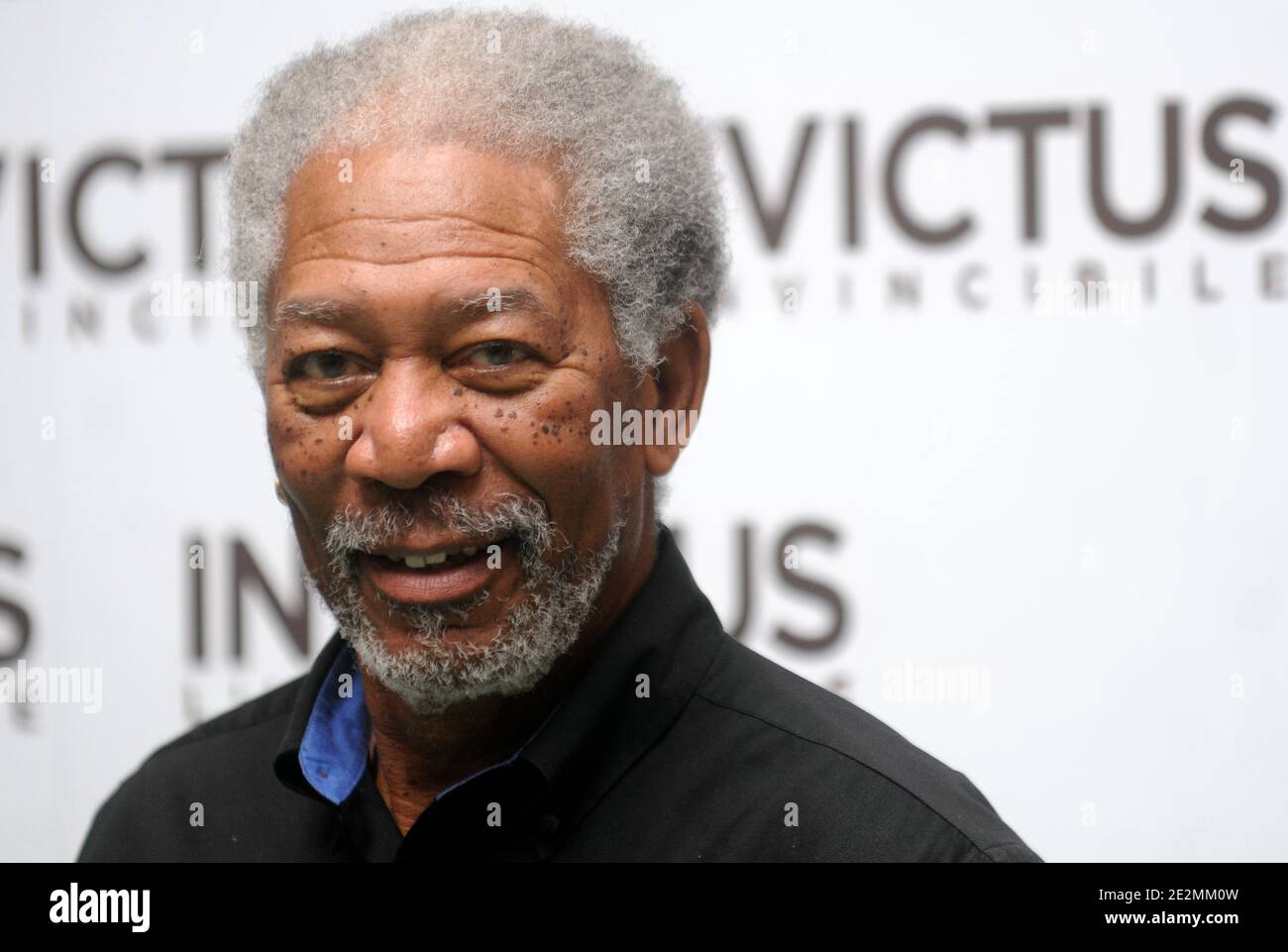 Morgan freeman poses in hi-res stock photography and images - Alamy