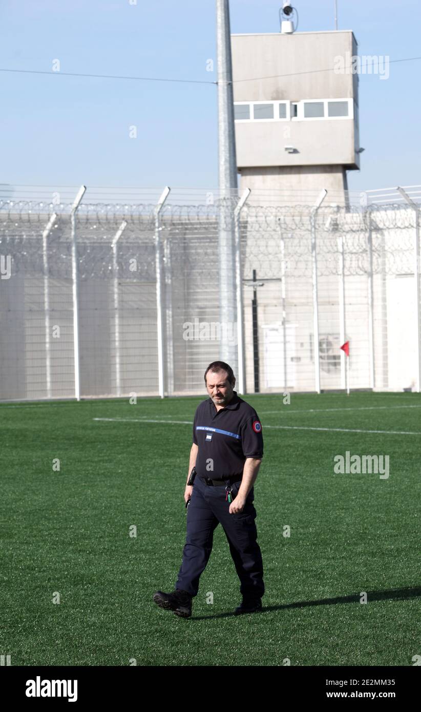 Visite du nouveau centre penitentaire de Bourg en Bresse : 690 places ...
