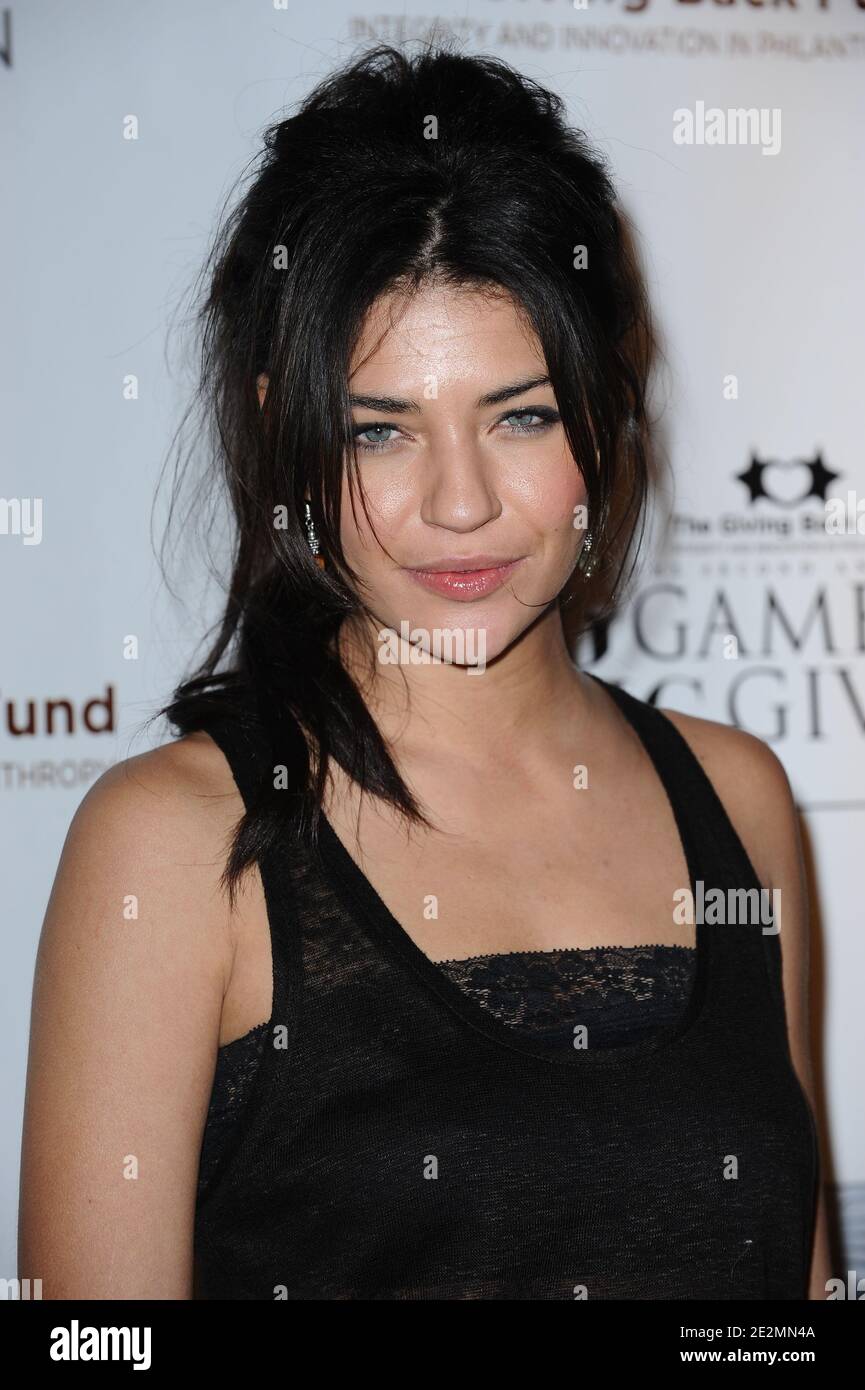 Jessica Szohr attends the 2nd annual ‰'Big Game Big Give‰' invitation ...