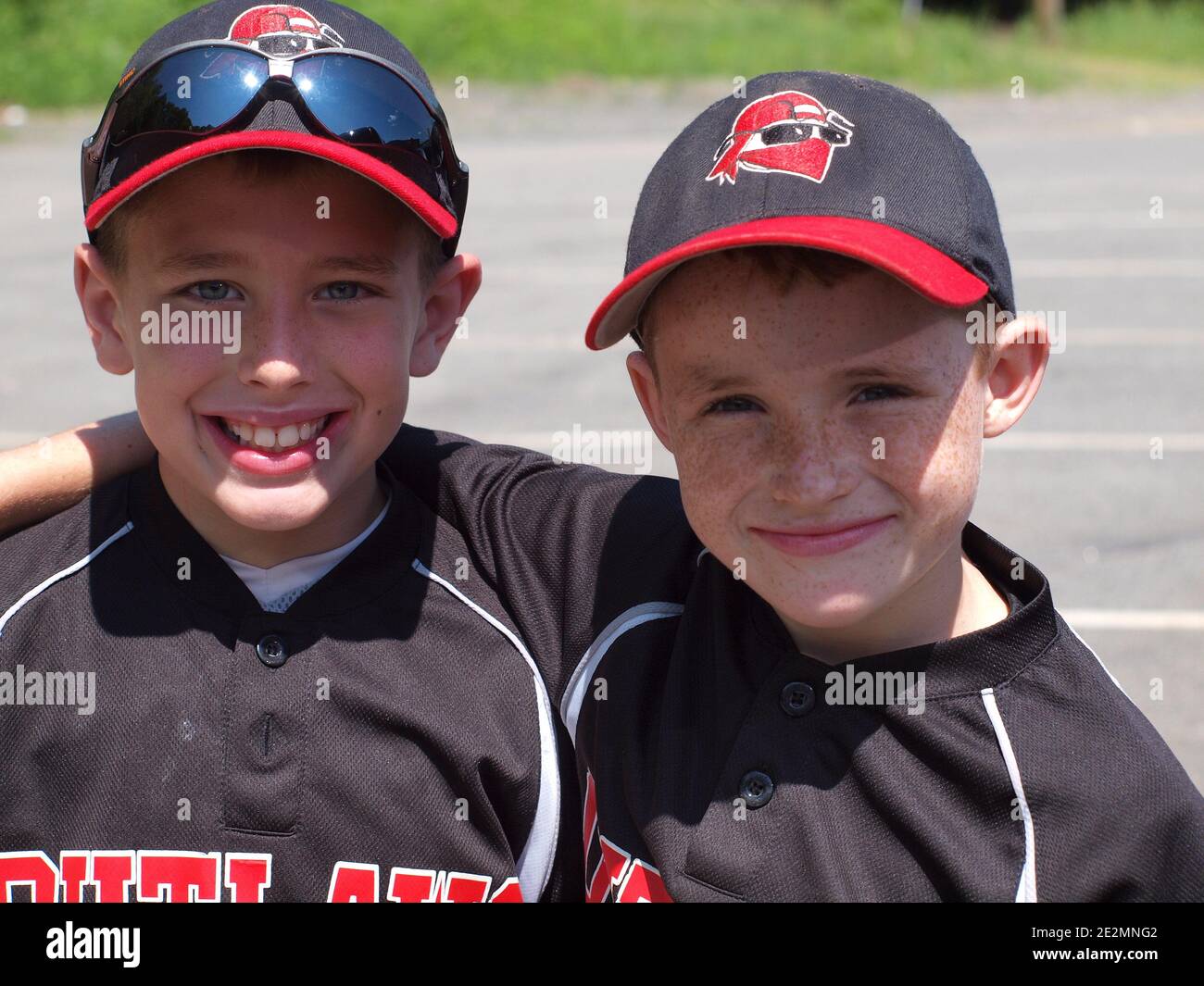 Boys baseball uniforms hi-res stock photography and images - Alamy