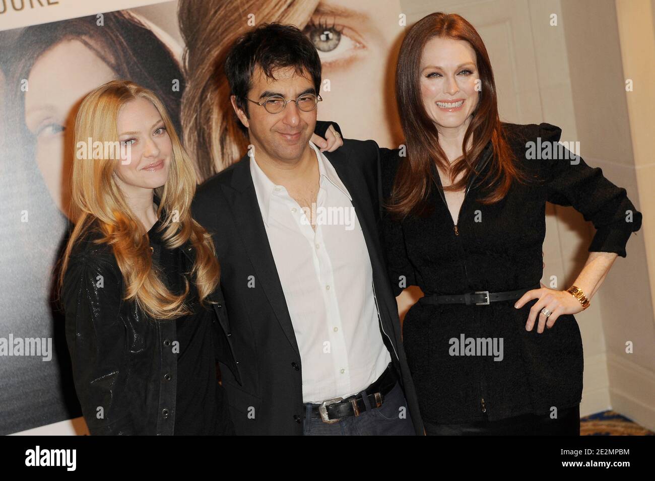 Amanda seyfried julianne moore chloe hi-res stock photography and images - Alamy