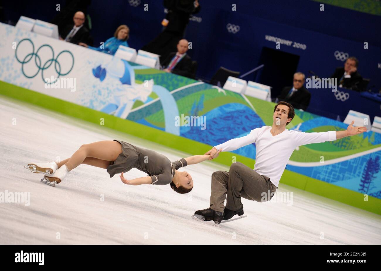 Canada Annabelle langlois and Cody Hay compete in the Pairs Short ...