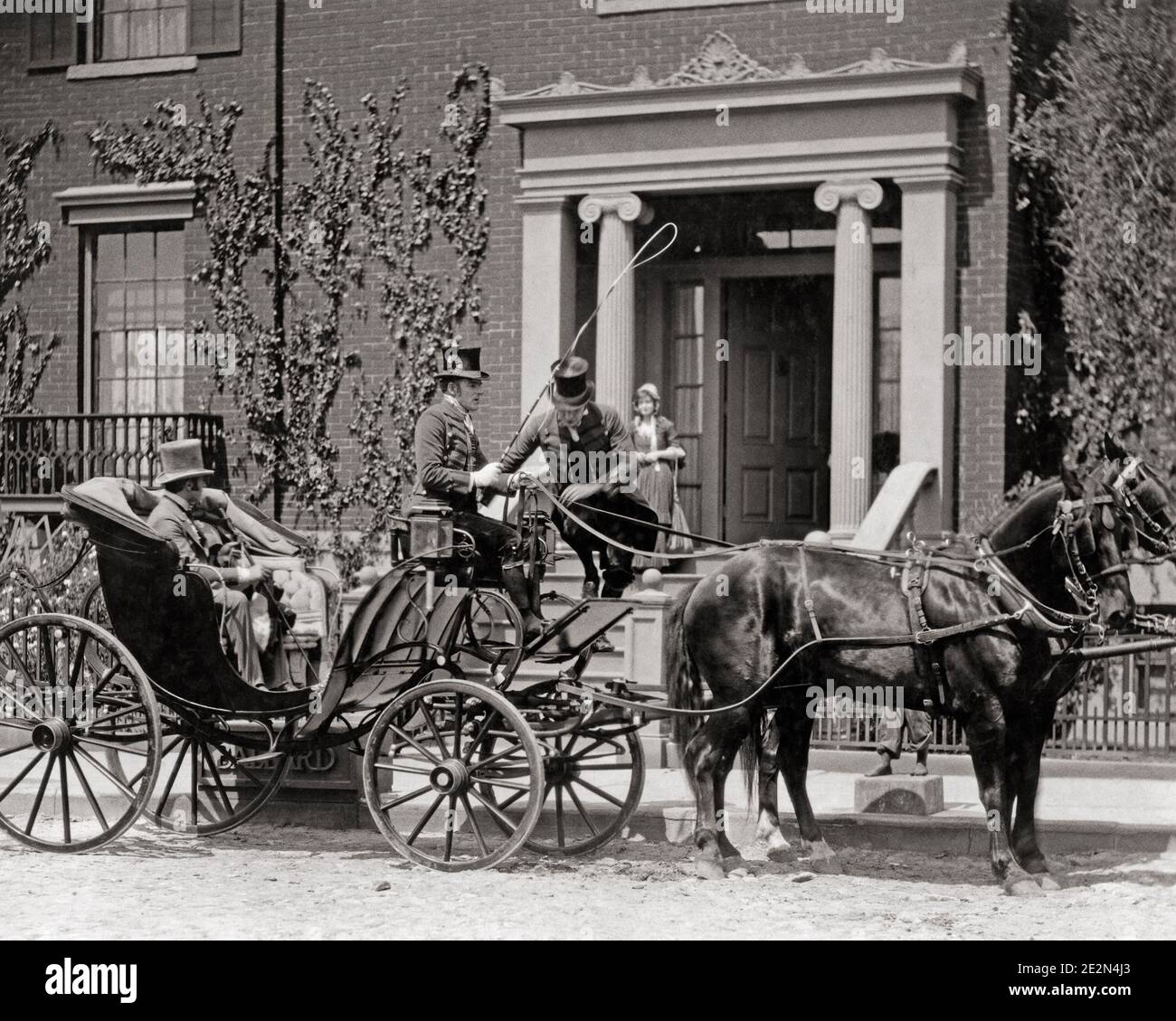 Old fashioned horse drawn carriage female hi-res stock photography and ...