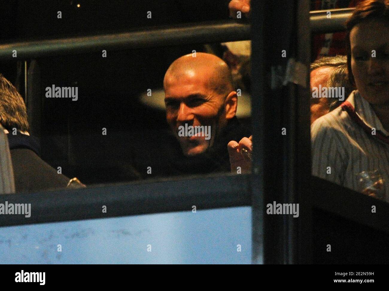Zinedine Zidane during Champions League 1/8 Final soccer match, Lyon vs ...