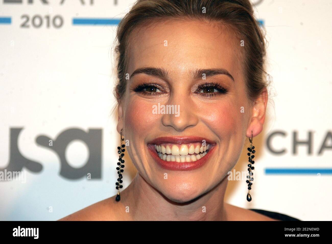 Actress piper perabo hi-res stock photography and images - Alamy