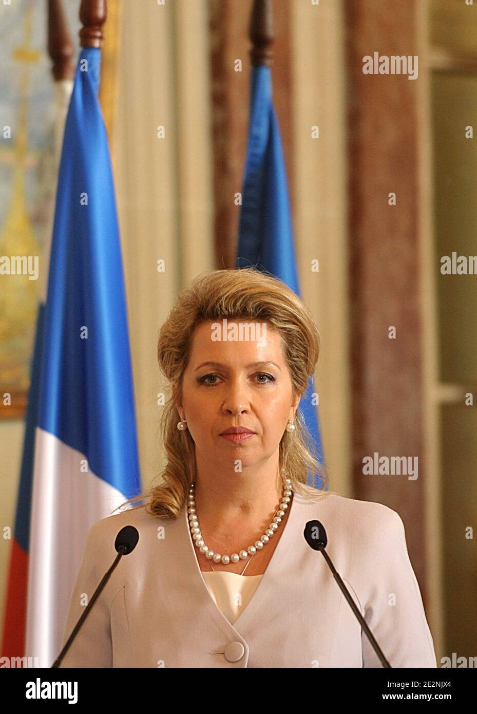 Russia's First Lady Svetlana Medvedeva visits the Exhibition 'Une ...