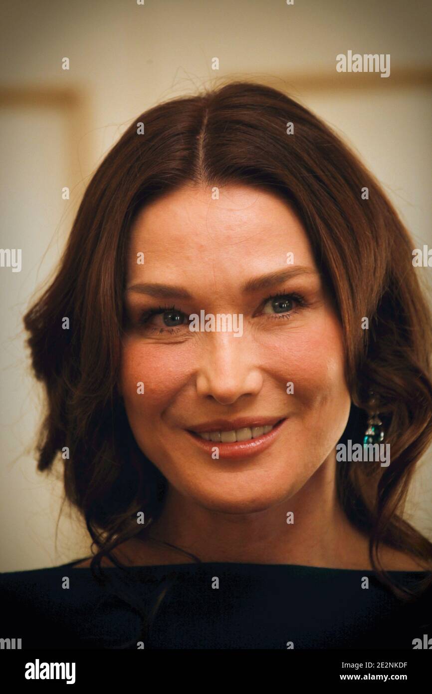 French first lady Carla Bruni-Sarkozy poses prior to a state dinner in ...