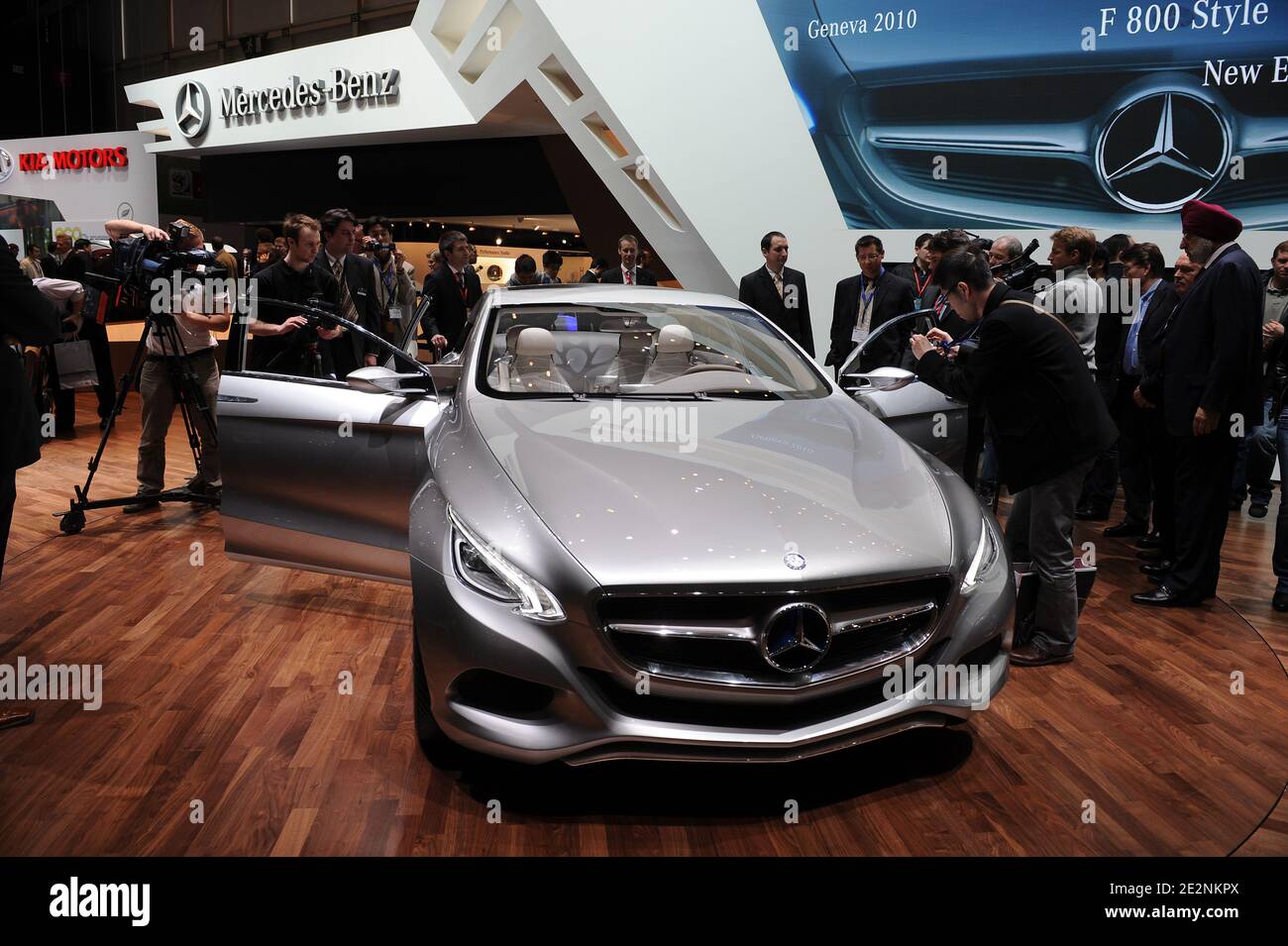Mercedes f800 style hi-res stock photography and images - Alamy