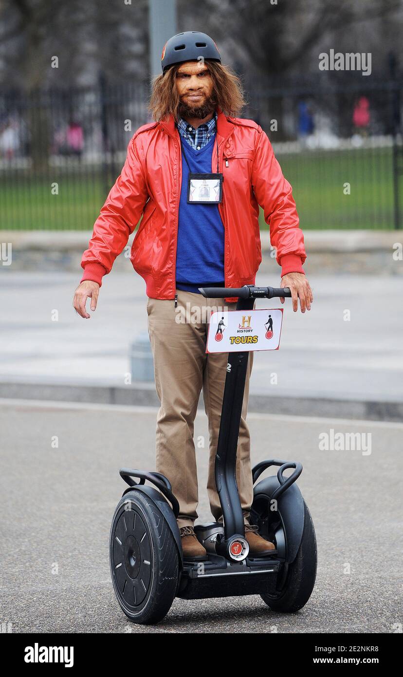 The geico caveman hi-res stock photography and images - Alamy