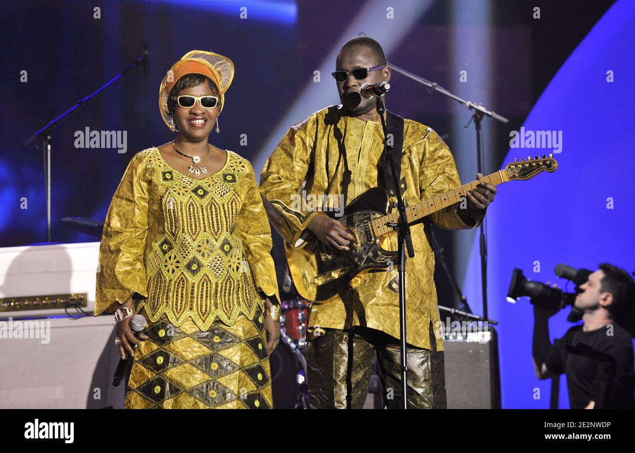 Amadou and Mariam paying a special tribute to Michael Jackson during ...