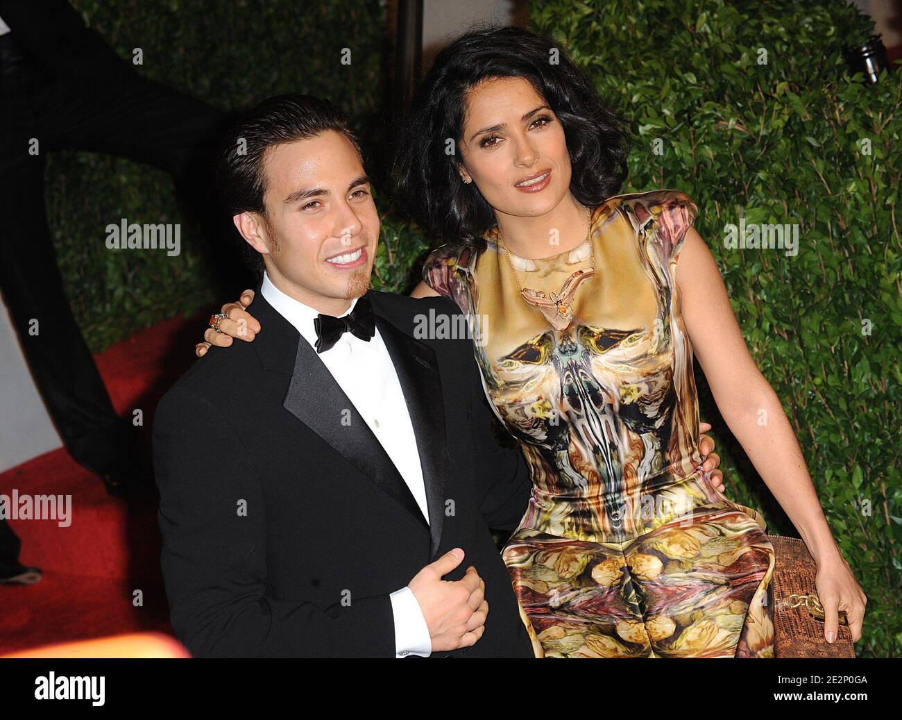 Salma Hayek and Apolo Anton Ohno arriving at the Vanity Fair Oscar ...