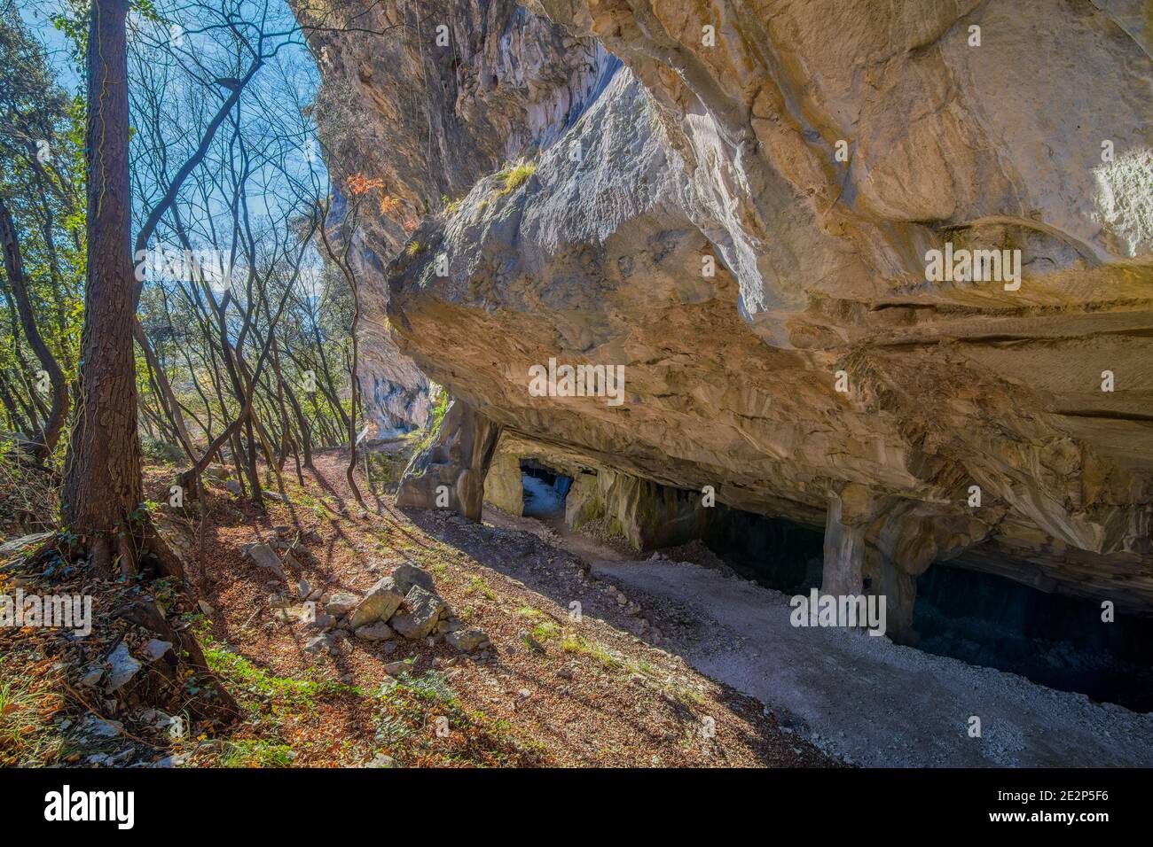 Beautiful Limestone cave, Old Oolitic stone quarries in Massone, The ...