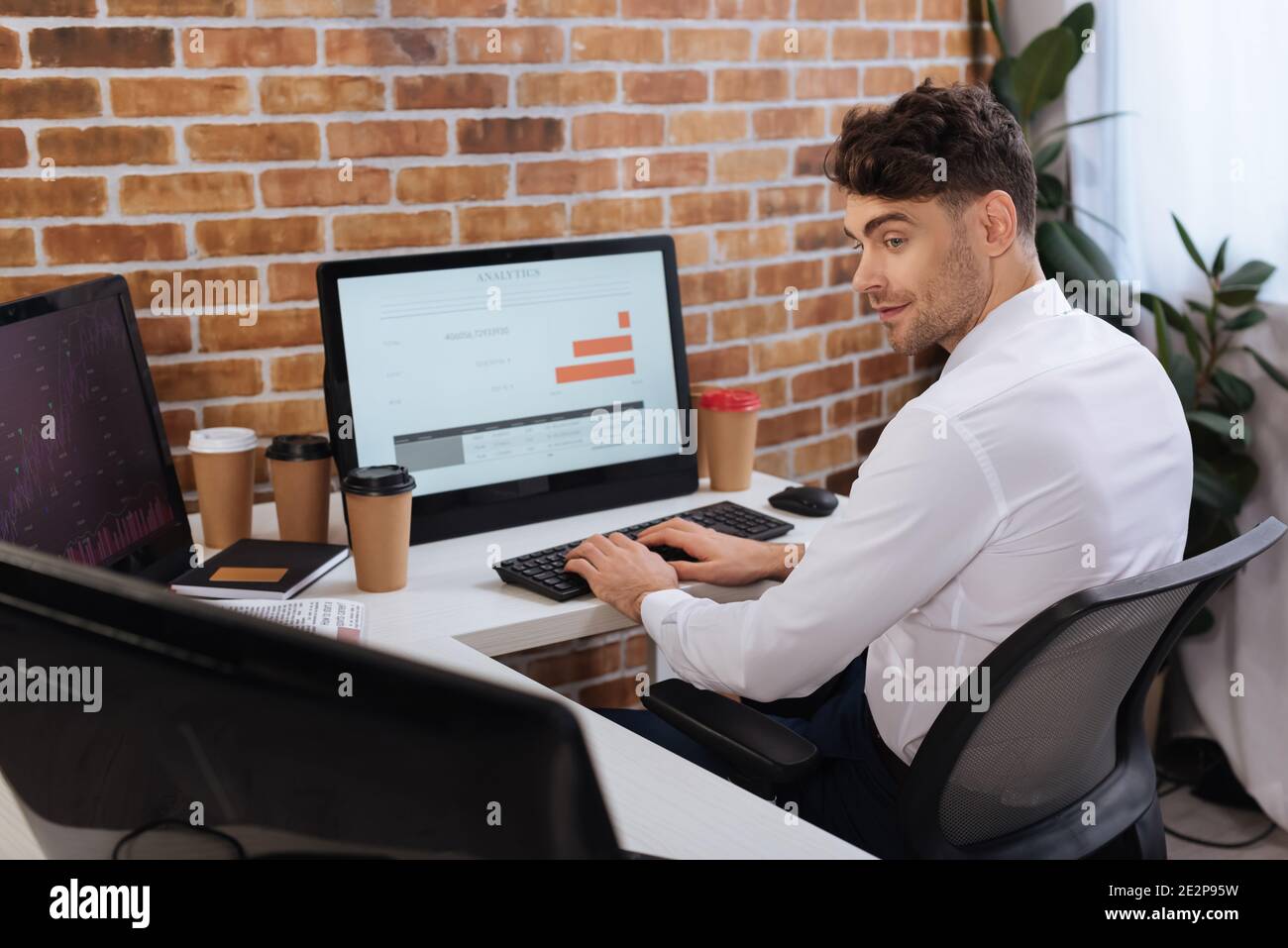 Go to market strategy hi-res stock photography and images - Alamy