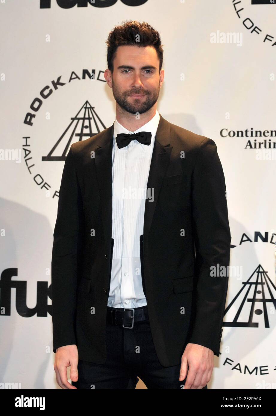 Adam levine 2010 hi-res stock photography and images - Alamy