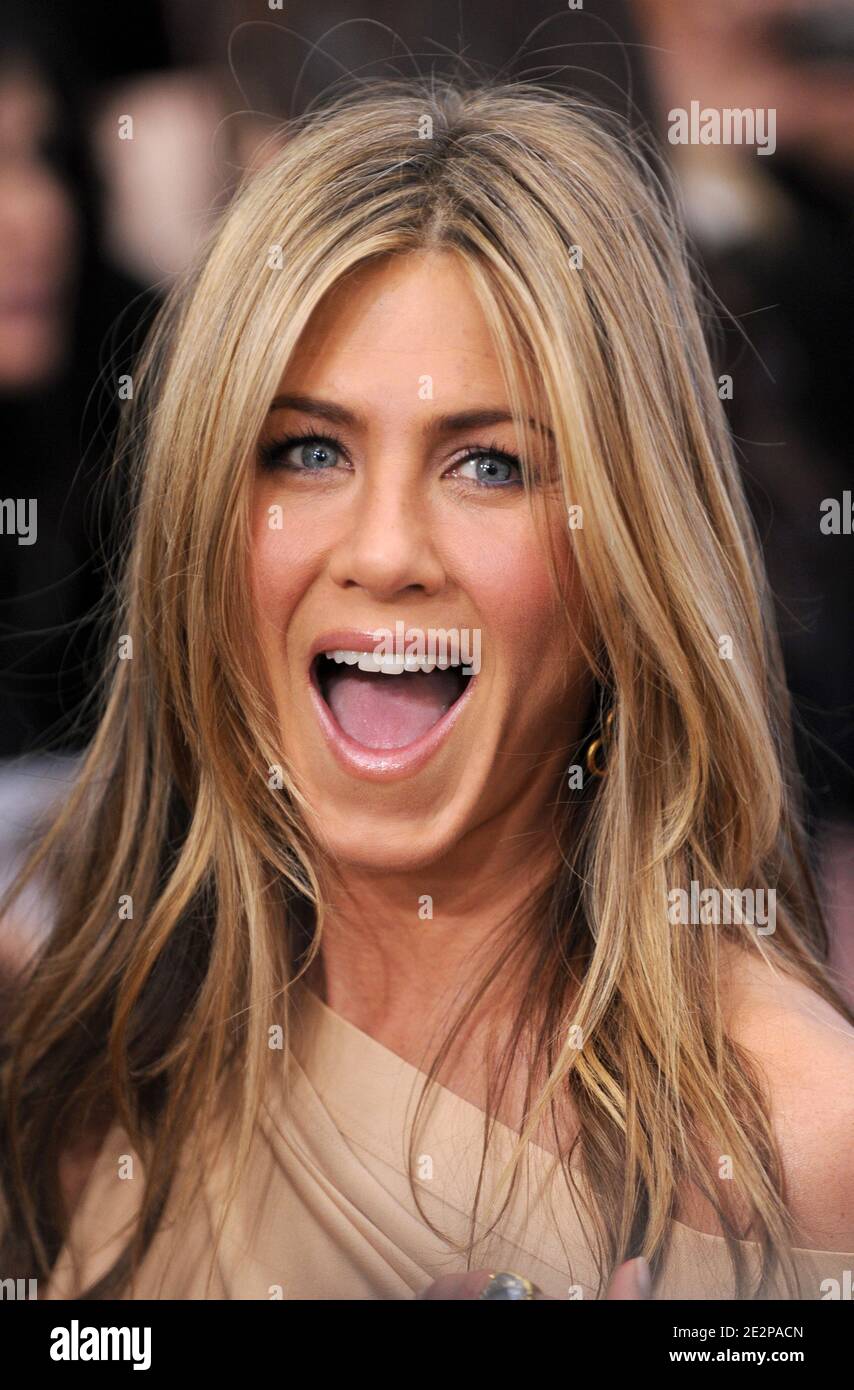 Cast member Jennifer Aniston attends the premiere of the movie 'Bounty ...